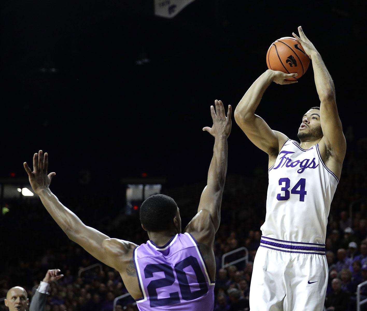 No. 24 men's basketball suffers fifth Big 12 loss in 73-68 loss to ...