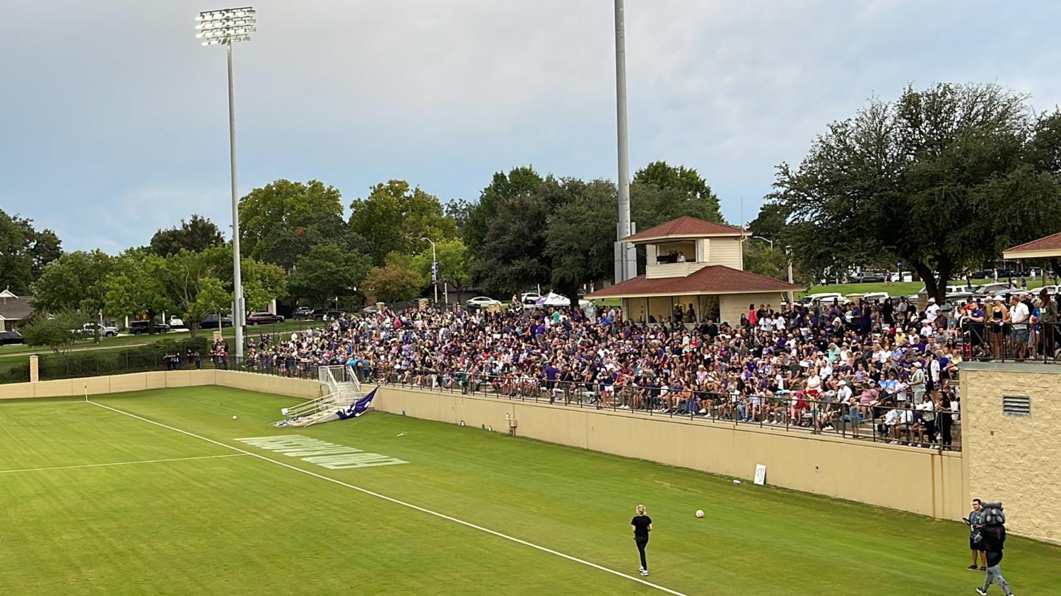 TCU nearly breaks basketball student attendance record against No. 3 ...