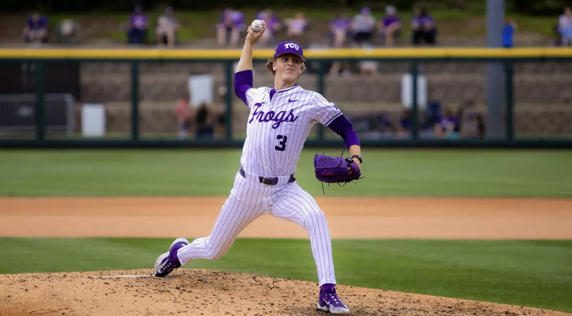 TCU baseball scores five unanswered runs to win game | TCU 360